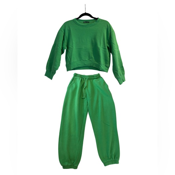 Zara | Pants & Jumpsuits | Zara Green Tracksuit | Poshmark
